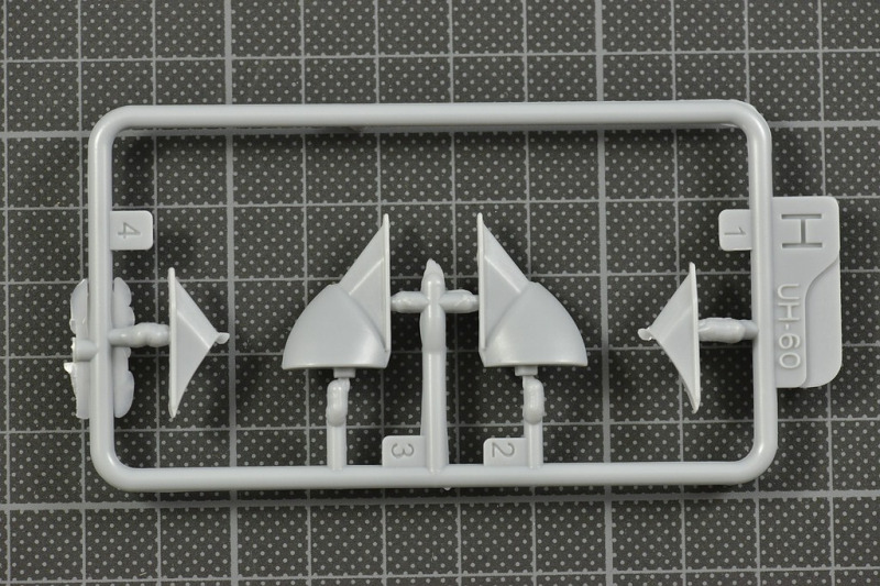 UH-60M, Freedom Model Kits Nr. 162035 - Modellversium Kit-Ecke