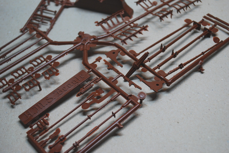 H.M.S. Beagle, Revell Nr. 05458 - Modellversium Kit-Ecke