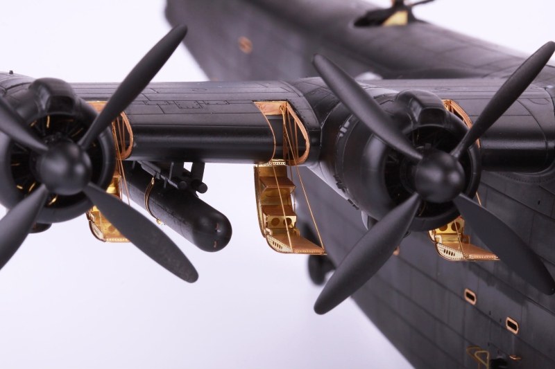 H8K2 "Emily", Eduard BigEd Nr. BIG72128 - Modellversium Kit-Ecke