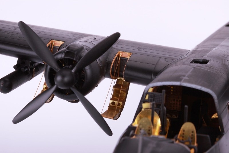 H8K2 "Emily", Eduard BigEd Nr. BIG72128 - Modellversium Kit-Ecke