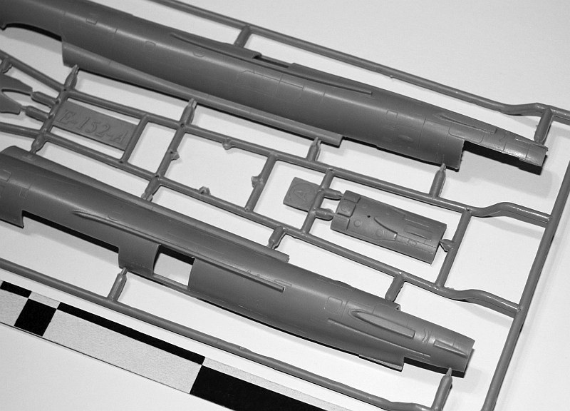 E-152A, Modelsvit Nr. 72028 - Modellversium Kit-Ecke