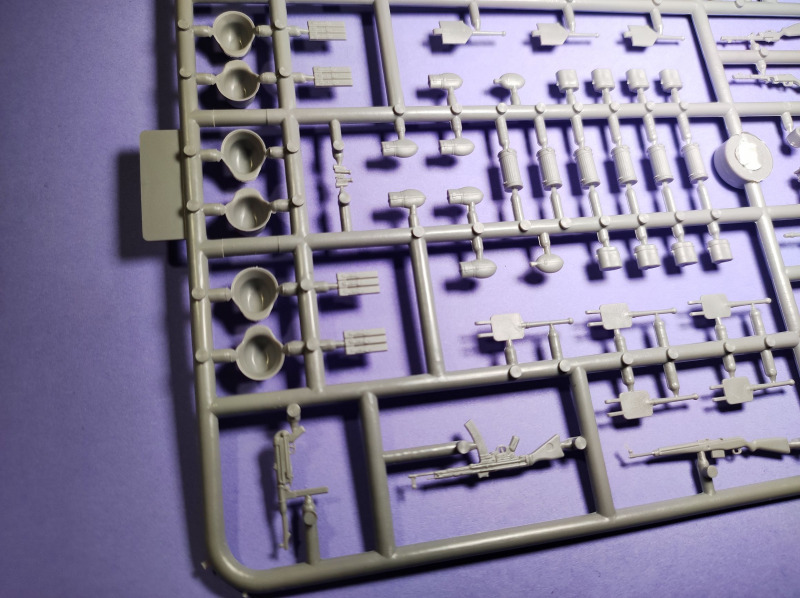 Das Maschinengewehr ist dort! – German military men 1944/45, Master Box ...