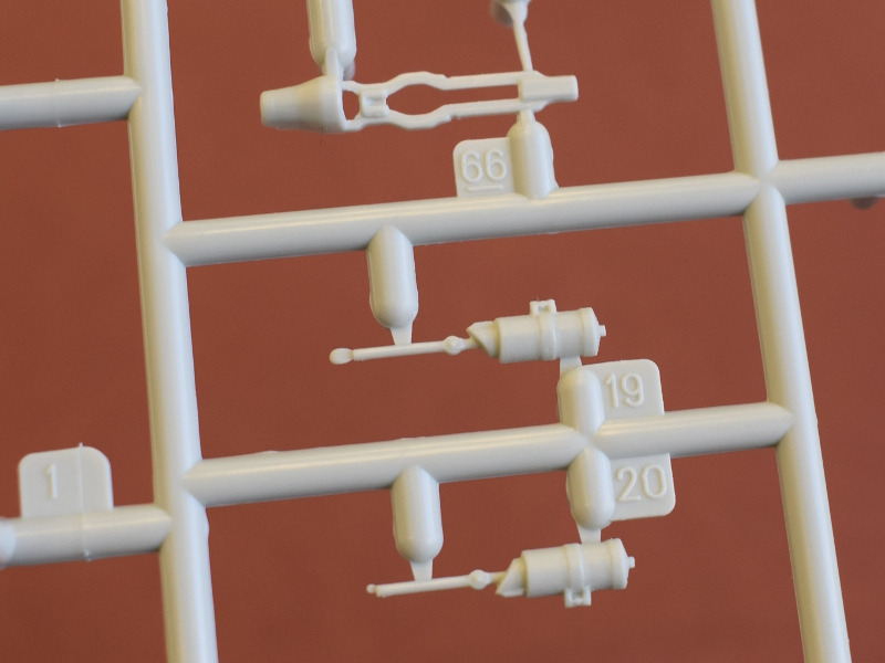 Wiesel 2 LeFlaSys BF/UF, Revell Nr. 03336 - Modellversium Kit-Ecke