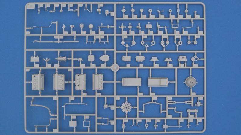 Soviet MT-LB 6MB, Trumpeter Nr. 05580 - Modellversium Kit-Ecke
