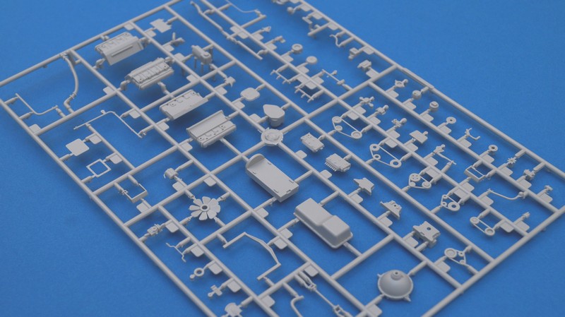 Soviet MT-LB 6MB, Trumpeter Nr. 05580 - Modellversium Kit-Ecke