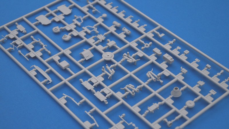 Soviet MT-LB 6MB, Trumpeter Nr. 05580 - Modellversium Kit-Ecke