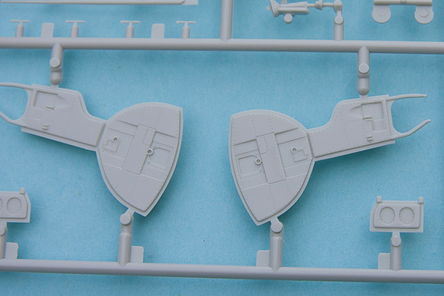 Hawker Hunter FGA.9/Mk.58, Revell Nr. 04703 - Modellversium Kit-Ecke