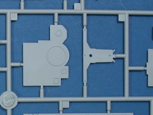 U.S.S. Iwo Jima (LHD-7), Revell Nr. 05109 - Modellversium Kit-Ecke