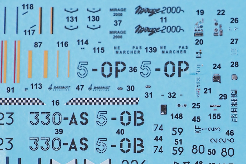 Mirage 2000C, Modelsvit Nr. 72073 - Modellversium Kit-Ecke