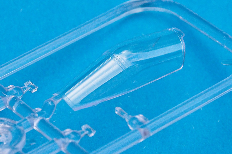 Mirage 2000C, Modelsvit Nr. 72073 - Modellversium Kit-Ecke