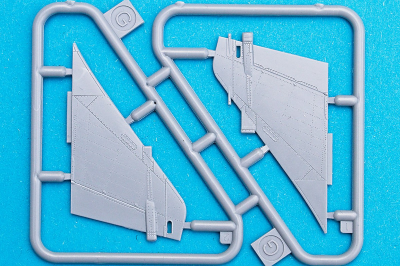 Mirage 2000C, Modelsvit Nr. 72073 - Modellversium Kit-Ecke