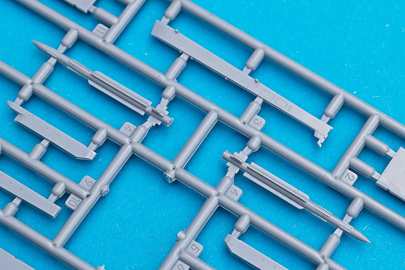 Mirage 2000C, Modelsvit Nr. 72073 - Modellversium Kit-Ecke