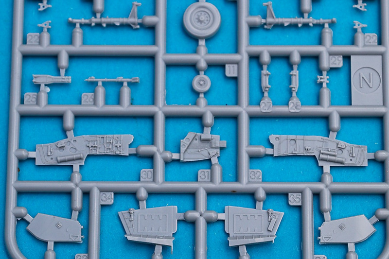 Mirage 2000C, Modelsvit Nr. 72073 - Modellversium Kit-Ecke