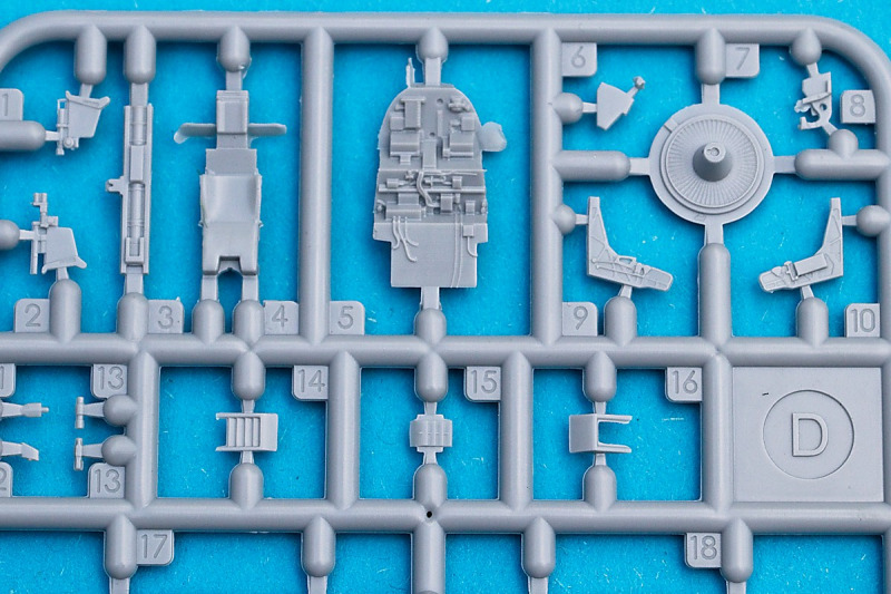 Mirage 2000C, Modelsvit Nr. 72073 - Modellversium Kit-Ecke