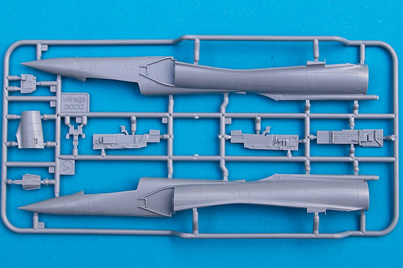 Mirage 2000C, Modelsvit Nr. 72073 - Modellversium Kit-Ecke