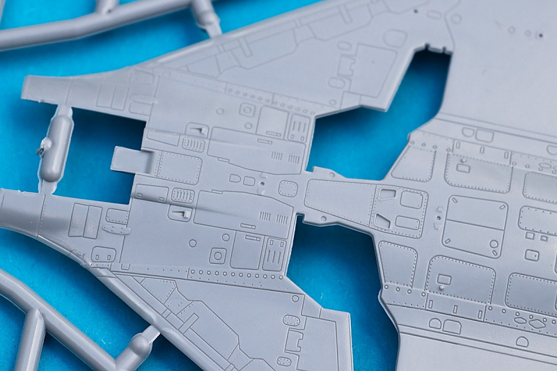 Mirage 2000C, Modelsvit Nr. 72073 - Modellversium Kit-Ecke