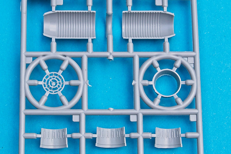 Mirage 2000C, Modelsvit Nr. 72073 - Modellversium Kit-Ecke