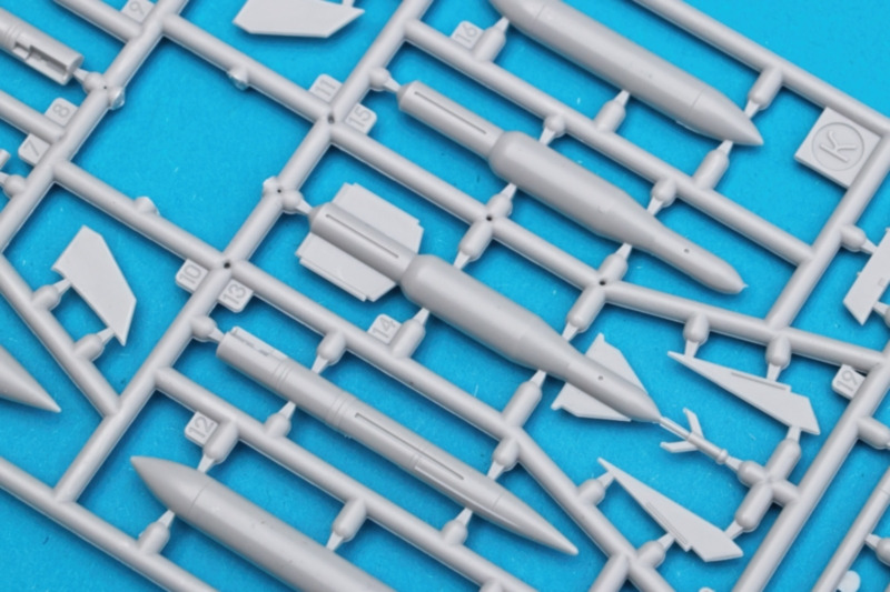 Mirage 4000, Modelsvit Nr. 72053 - Modellversium Kit-Ecke