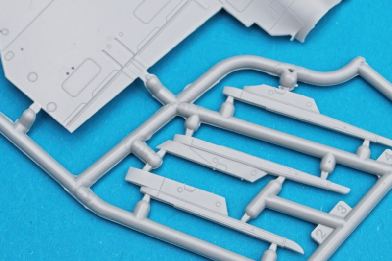 Mirage 4000, Modelsvit Nr. 72053 - Modellversium Kit-Ecke
