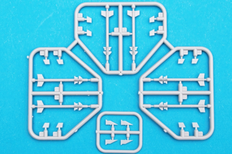 Mirage 4000, Modelsvit Nr. 72053 - Modellversium Kit-Ecke