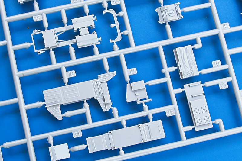 S-400 Triumf, Zvezda Nr. 5068 - Modellversium Kit-Ecke