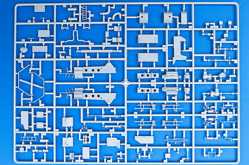 S-400 Triumf, Zvezda Nr. 5068 - Modellversium Kit-Ecke