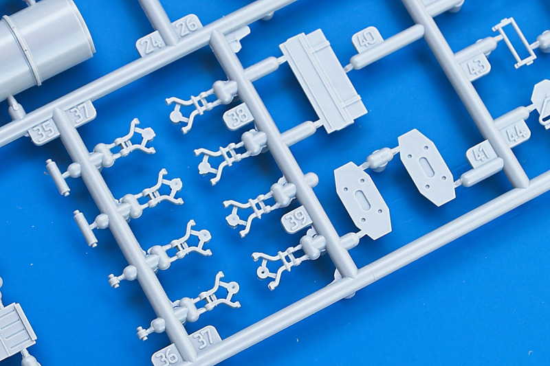 S-400 Triumf, Zvezda Nr. 5068 - Modellversium Kit-Ecke