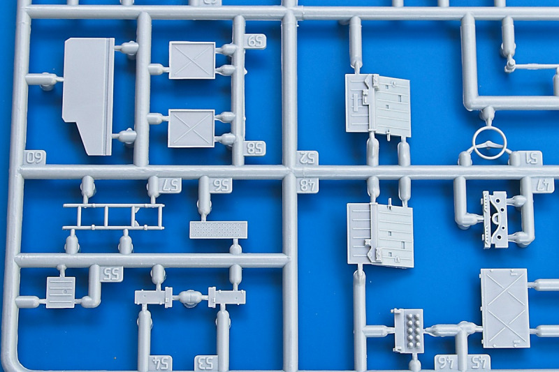 S-400 Triumf, Zvezda Nr. 5068 - Modellversium Kit-Ecke